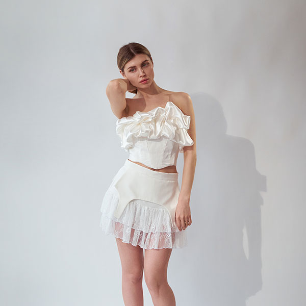 CORSET ALB CU VOLANE – CATALINAOSIPOV